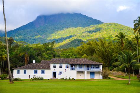 Engenho d Água praia fazenda e a Exposição de Gilmar Pinna em