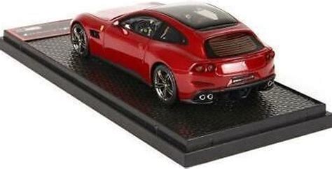 Ferrari GTC4 Lusso T 2017 Rosso Fiorano Bol