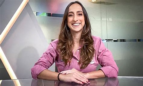 Ex bailarina e vitória em concurso a história de Renata Silveira