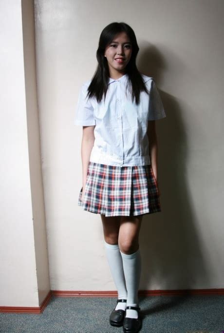 Asian Schoolgirl XXX Porn Galleries AsianWomen Pics