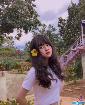 Hot Teen Nguy N Ho Ng Ng C Huy N