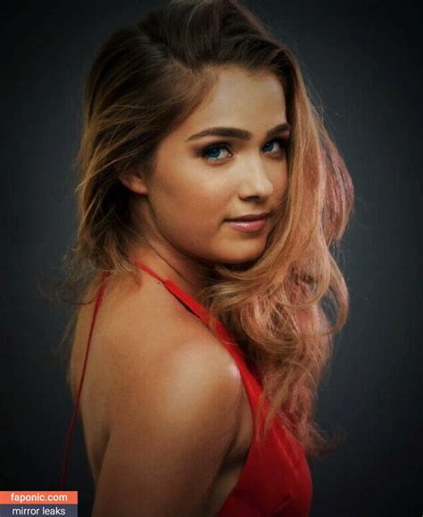 Haley Lu Richardson Aka Haleyluhoo Nude Leaks Photo Faponic