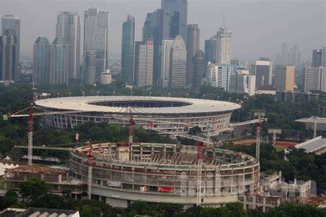Foto Target Pembangunan Stadion Indoor Multifungsi GBK Desember 2022