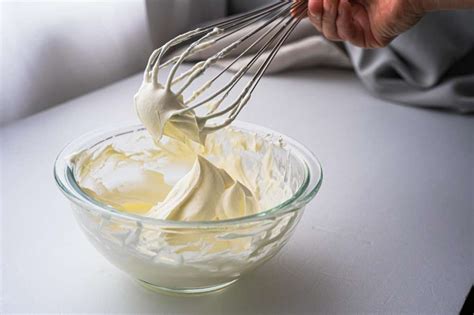 Crema chantilly la receta que no falla para acompañar postres La