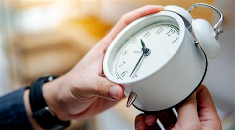 Zmiana Na Czas Zimowy Kiedy I Jak Przestawiamy Zegarki Data