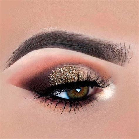Glitter Cómo hacerte un maquillaje con glitter sin morir en el intento
