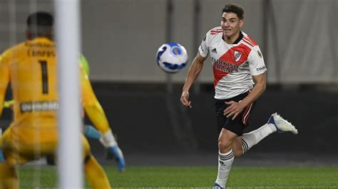 Copa Libertadores con seis goles de Julián Álvarez River le ganó 8 1