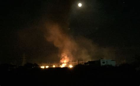 Incendio consume parte de subestación de la CFE