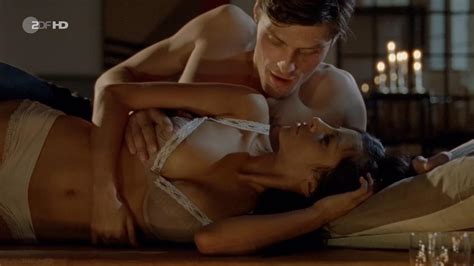 Naked Collien Fernandes In Ein Starkes Team