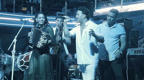 Raquel Arias Ft Javis Germoso Chercha Aficia De Ti En Vivo