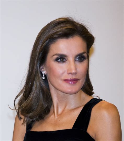 Queen Letizia Royalty Spain Wife Style Fashion Royals Swag Moda