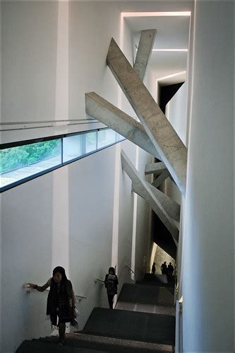 Le grand escalier du musée juif Berlin Le grand escalier Flickr