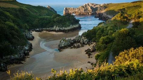 España esconde una playa paradisíaca que te hará sentir como en
