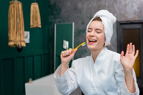 Como Escovar Os Dentes Aprenda 3 Passos