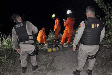 Corpo Encontrado Em Cova Rasa Pode Ser De Jovem Desaparecido Alagoas