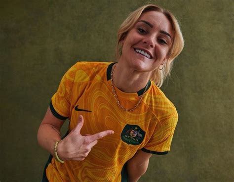 Las Jugadoras Del Lyon Ellie Carpenter Y Danielle Van De Donk Anuncian