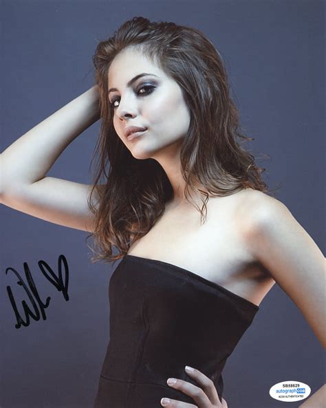 Willa Holland Arrow Signed Autograph 8x10 Photo Acoa Outlaw Hobbies Authentic Autographs