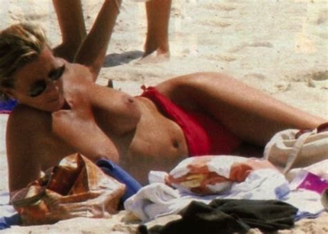 Les Photos De Claire Chazal Nue Sexy Et Hot Whassup
