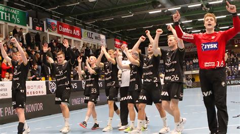 JULE OG NYTÅRSHILSEN FRA BJERRINGBRO SILKEBORG HÅNDBOLD Bjerringbro
