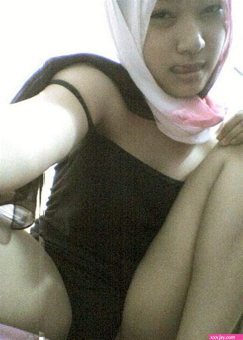 Foto Bugil Jilbab Memek Bulu Lebat XxxJay