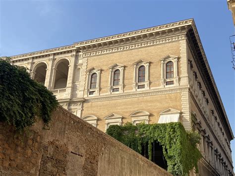 Palazzo Farnese A Roma Art A Part Of Cult Ure