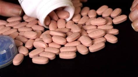 Científicos crean una píldora que engaña al cuerpo para quemar grasa