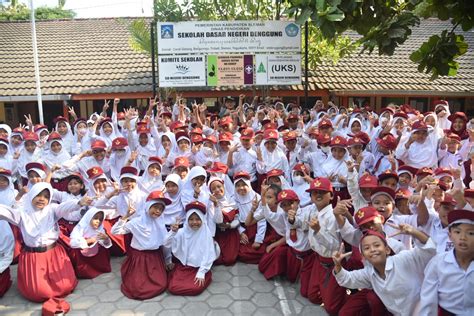 Slemankab Jadi Pembina Upacara Bendera Di SD Negeri Denggung Danang