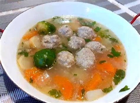 Marhahúsgombóc leves Kalicz Dóra Mónika receptje Ricetta