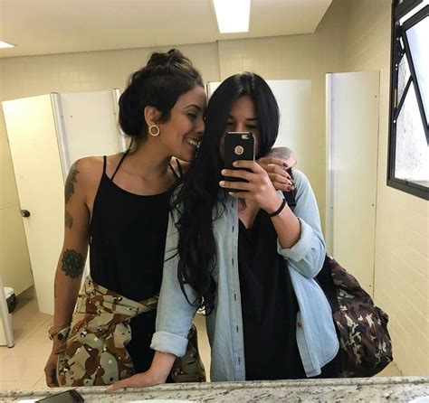 Pin By Saymara Lima On Dear Happiness Cute Lesbian Couples Woman