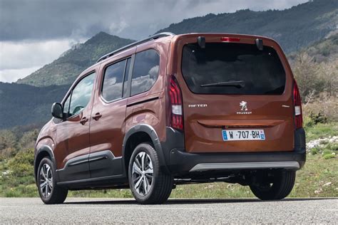 Peugeot Rifter Long Allure Bluehdi Car Technical Specifications