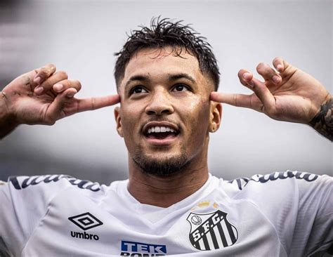 Somos o maior time do mundo Marcos Leonardo dá declaração forte em