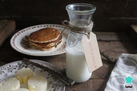 Suero de mantequilla o buttermilk casero Receta fácil