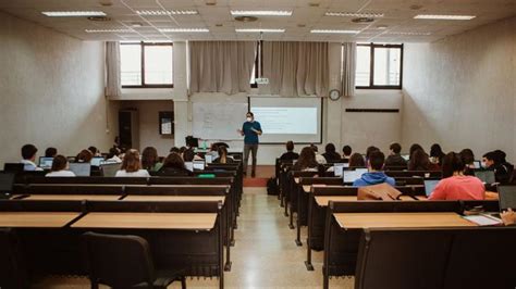 La UIB aprueba el próximo calendario académico y las plazas disponibles