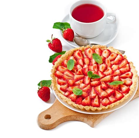 Tarte Aux Fraises Et Crème Anglaise Photo Gratuite