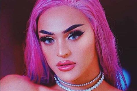 Pabllo Vittar é eleita a 13 mulher mais sexy de 2018 Área VIP