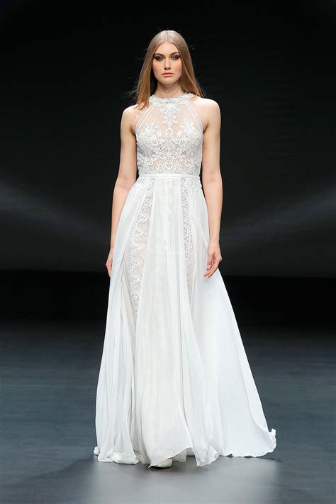 Robes de mariée sur Pronovias P 047 Mariages net
