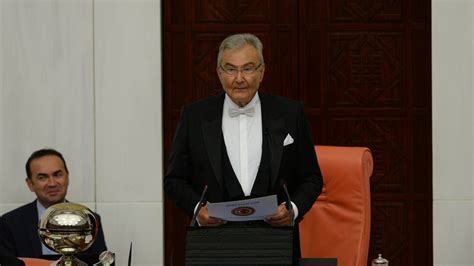 CHP eski Genel Başkanı Deniz Baykal 84 yaşında hayatını kaybetti Euronews