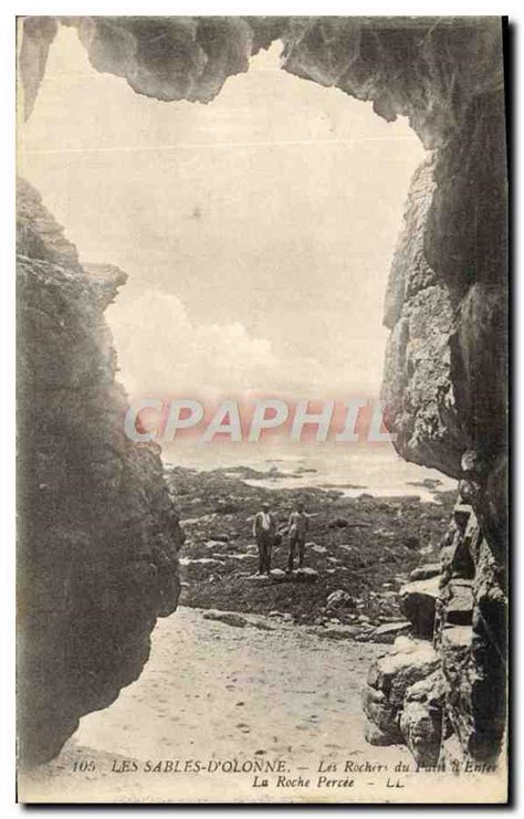 Carte Postale Ancienne Les Sables D Olonne Les Rochers Du Puits D Enfer
