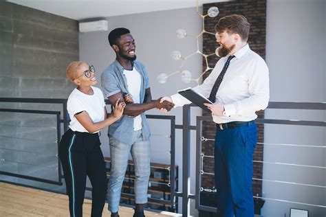 Understanding The Difference Between A Realtor And A Real Estate Agent