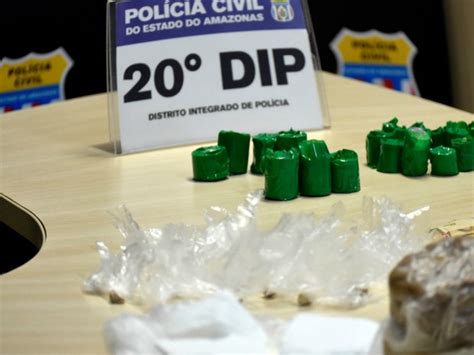 G1 Mulheres são presas por tráfico de drogas no Tarumã em Manaus