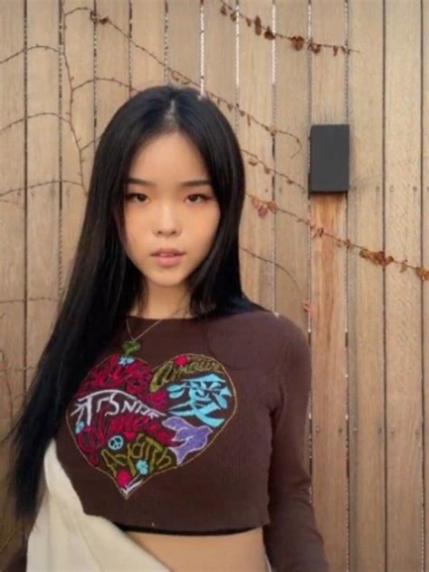 Japanese Girl Group Yg Entertainment Vocalist Rapper Female Lady
