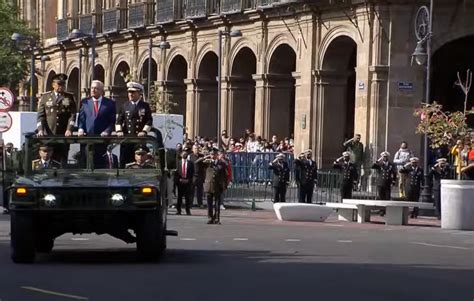Con llamado a la paz mundial AMLO encabeza desfile cívico militar por