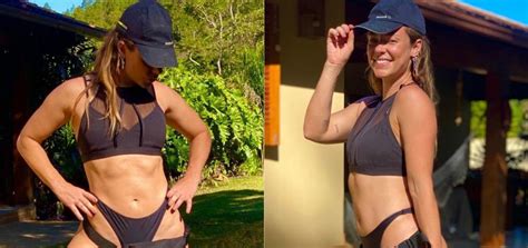 Paolla Oliveira exibe biquíni asa delta e anima fãs Momento anos 1980