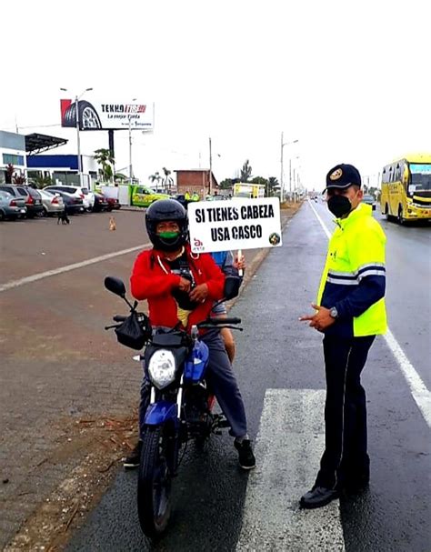 Comisión de Tránsito on Twitter SantaElena En los exteriores de la