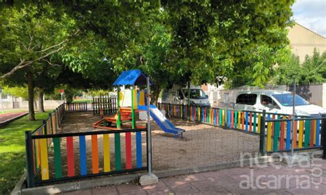 Comienzan los trabajos de renovación de ocho zonas de juegos infantiles