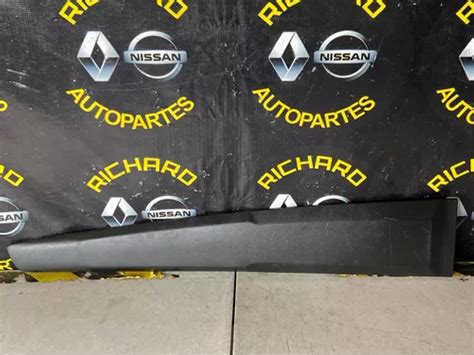 Moldura Puerta Delantera Izquierda Renault Kwid Original Meses Sin