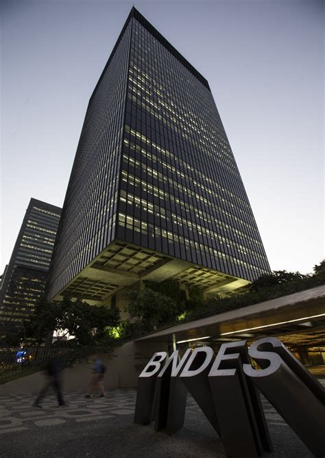 BNDES anuncia linha de R 2 bilhões para agricultura