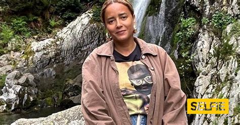 Liliana Almeida De Carvalho Deslumbra Em Fato De Banho E Soma Elogios