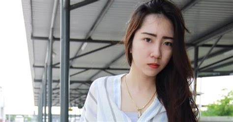 Birahi Bogel Koleksi Foto Bogel Mahasiswi Pamer Memek Berbulu Lebat