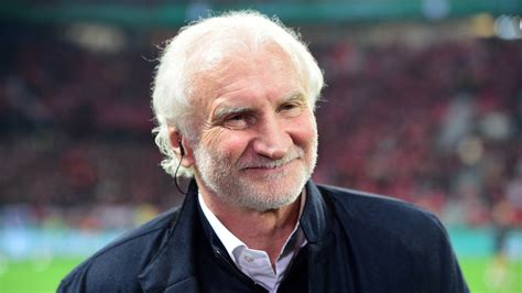 DFB Rudi Völler verlängert als Sportdirektor bis zur WM 2026 DER SPIEGEL